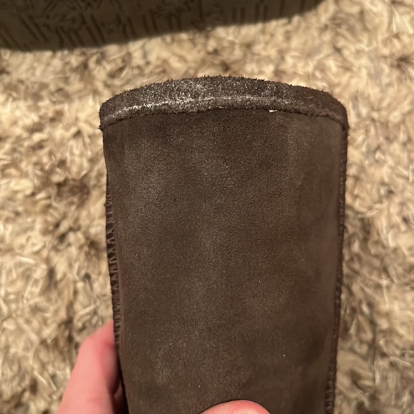 BearPaw | Shoes | Brand New Never Worn Just One Weird Discoloration On ...